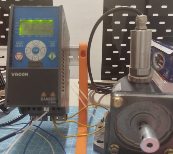 Testing Komunikasi Modbus RTU VFD Vacon 10 Menggunakan Modbus Poll